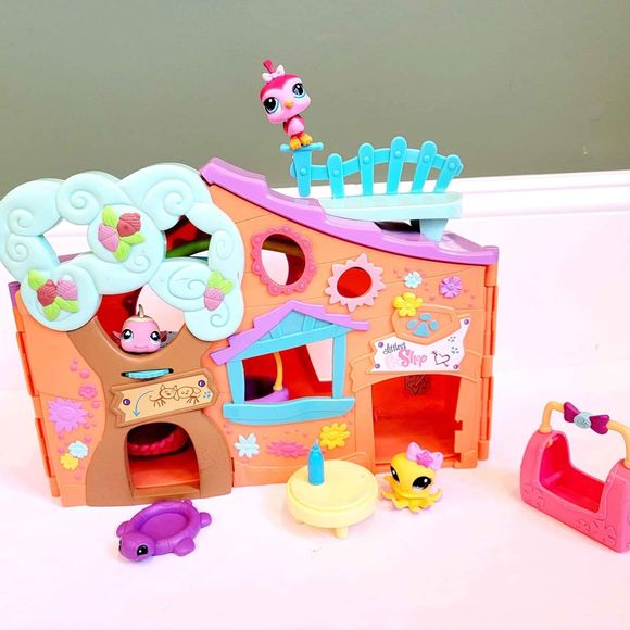 Hasbro | Toys | Littlest Pet Shop Lps Pets Only Club House Hasbro Kids ...